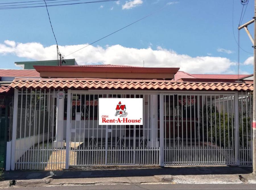 Casa en Venta en Yurusti, Santo Domingo RAH #221878 - CAV57423