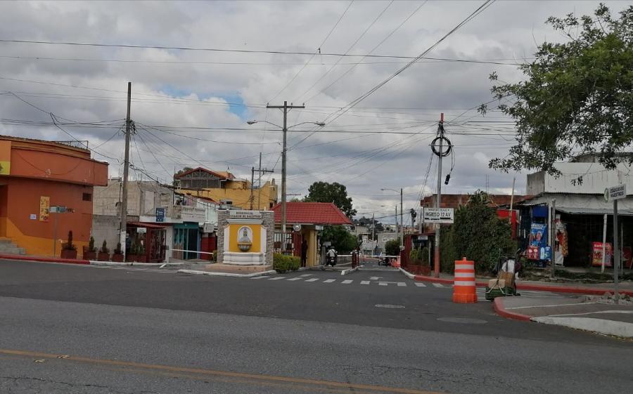 Terreno Residencial en Venta en Colonia de maestros Zona 17. - TEV12338