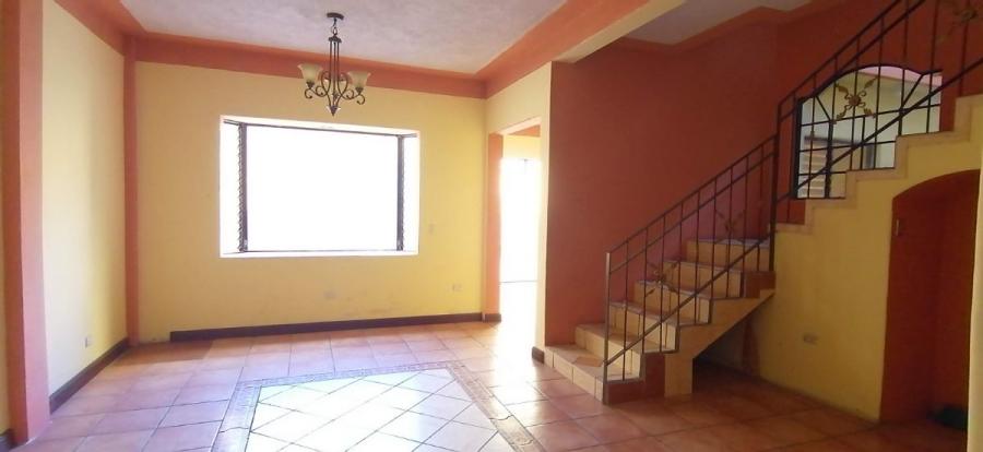 Fotos de VENDO AMPLIA CASA SOBRE BULEVAR DE LOMAS DEL NORTE Z.17 - CAV9410
